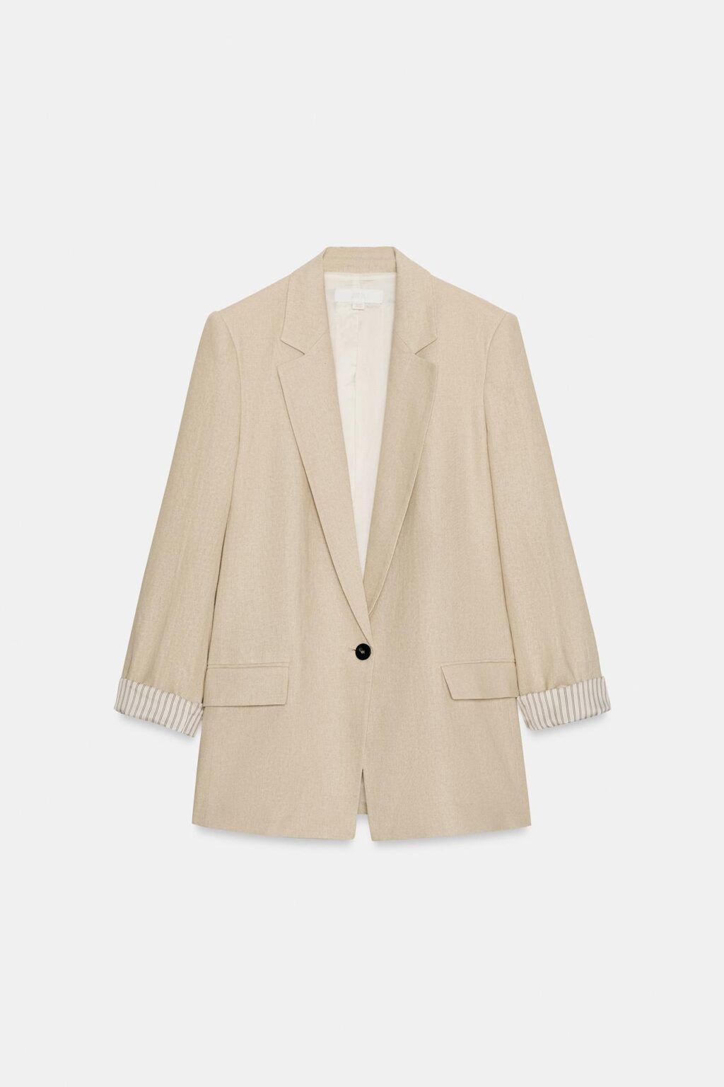 De blusas a vestidos: las cinco prendas color 'beige' de Zara y Mango ...